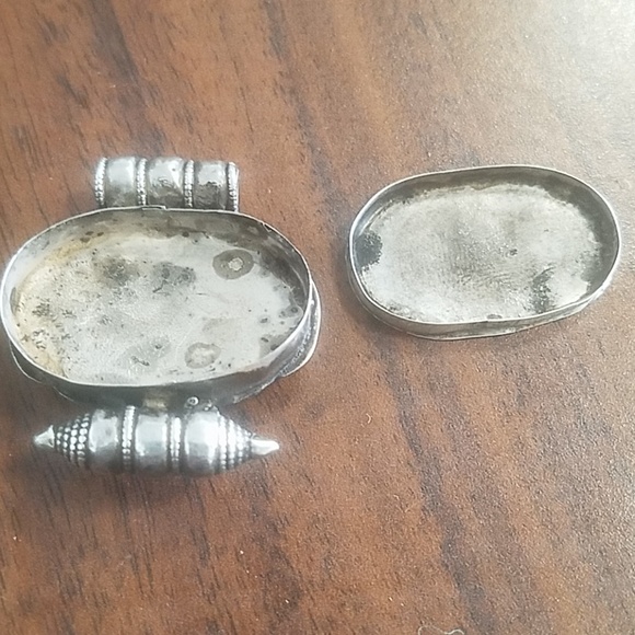 Vintage | Jewelry | Vintage Snuff Box Pendant | Poshmark